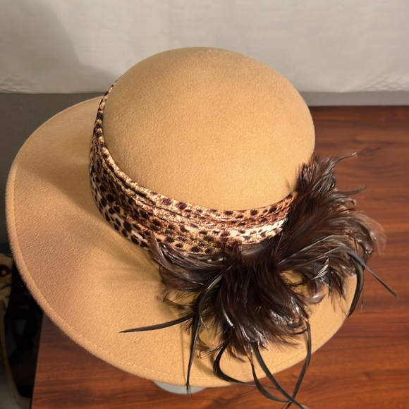 August Accessories | Accessories | Fine Military August Accessories ...